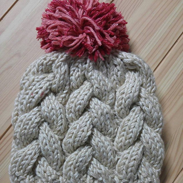 Ravelry: sorkwan's Braided Cable Beanie