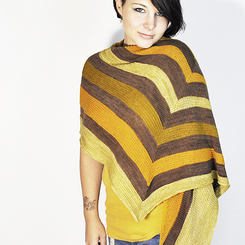 Ravelry: Hamburg Shawl pattern by Susanne Sommer