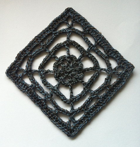 Ravelry: Webbed Flower 6" Granny Square pattern by Shelley Husband