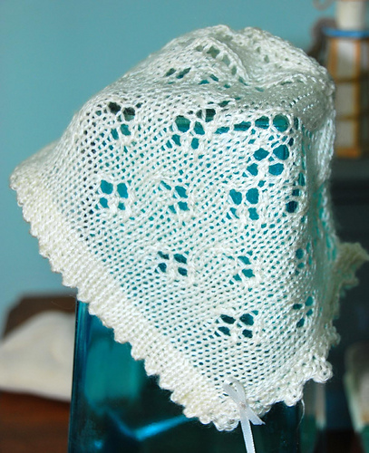 Ravelry: Bonnie Bonnet pattern by Harriet Adams