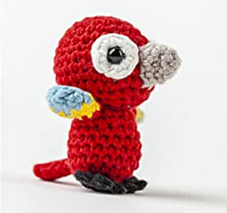 Ravelry: Macaw pattern by Sarah Abbondio