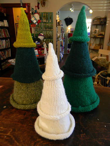 Ravelry: Yule Trees pattern by AnneLena Mattison