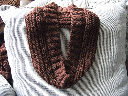 Ravelry: Layer Cake Loop pattern by steepndeep's Designs