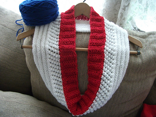 Ravelry: Layer Cake Loop pattern by steepndeep's Designs