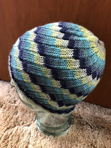 Ravelry: Checkerwork Hat pattern by Vexy
