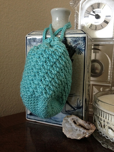 Ravelry: Bitty Bag pattern by Francois Stewart Designs