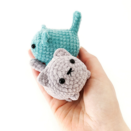 Ravelry: Cat pattern by Fay Lyth