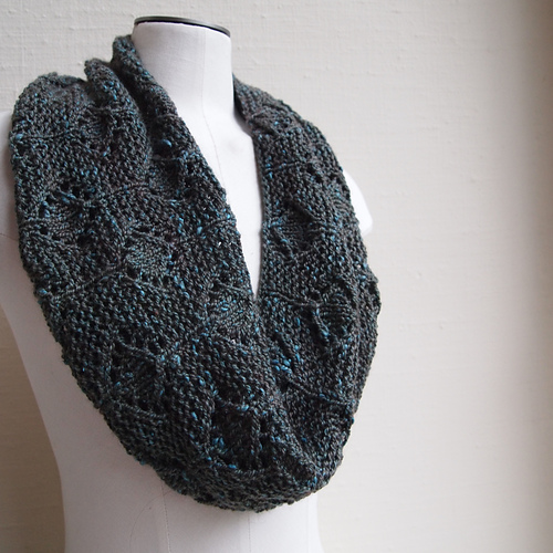 Ravelry: Diamond NeckLace pattern by Susan Ashcroft