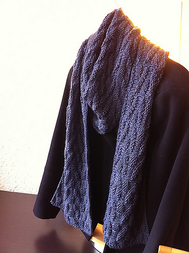 Ravelry: Vscarf (Textured) pattern by Susan Ashcroft