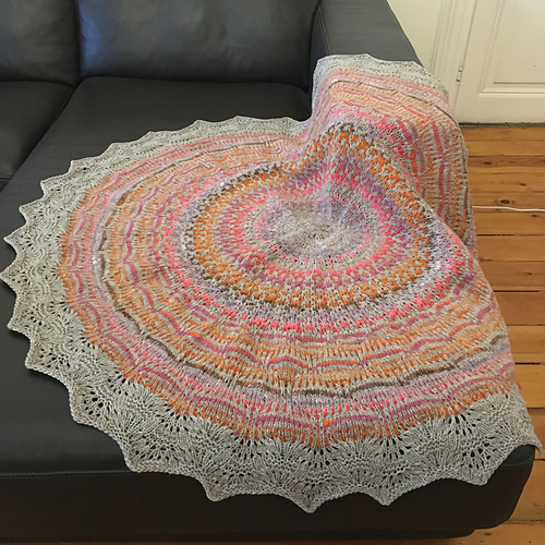 Ravelry: #06 Circular Wrap pattern by Susan Ashcroft