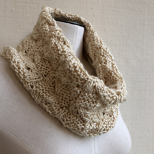 Ravelry: Yarn Fumes pattern by Susan Ashcroft