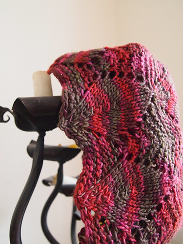 Ravelry: Leaf loop pattern by Susan Ashcroft