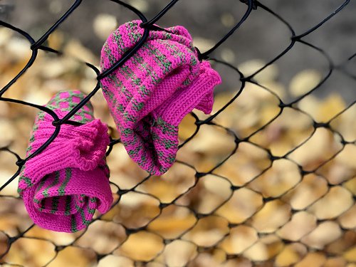 Ravelry: Lattice Entertain Ewe pattern by sowhynot