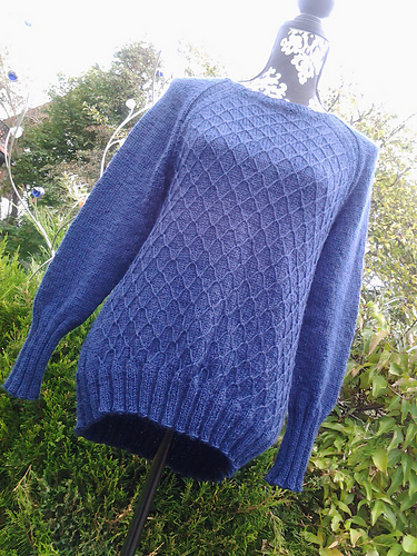 Ravelry: Louvre pattern by Hinterm Stein