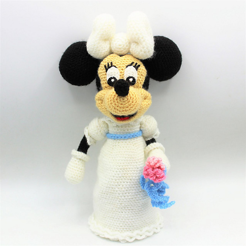Ravelry: Mickey groom and Minnie bride pattern by Gretel Crespo