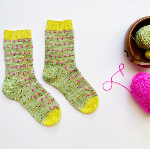 Ravelry: Pop Radio Socks pattern by Summer Lee