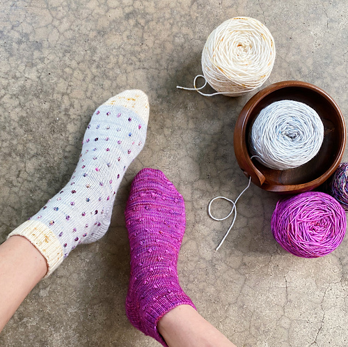 Ravelry: Pop Radio Socks pattern by Summer Lee