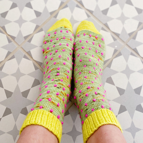 Ravelry: Pop Radio Socks pattern by Summer Lee