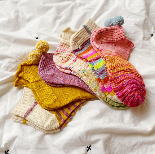 Ravelry: Shorty Sock Set pattern by Summer Lee