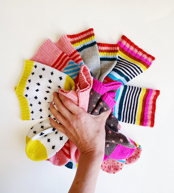 Ravelry: Summerland Sock Set pattern by Summer Lee