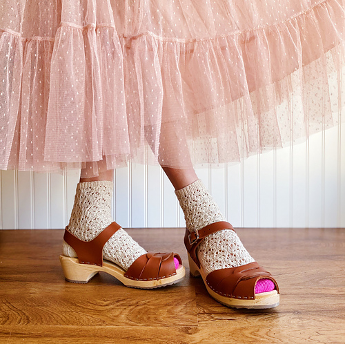 Ravelry: In Bloom Sock Set pattern by Summer Lee