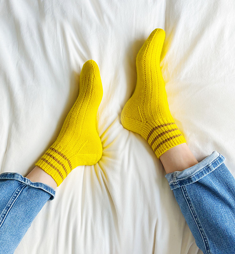 Ravelry: Wide Rib Sock Set pattern by Summer Lee
