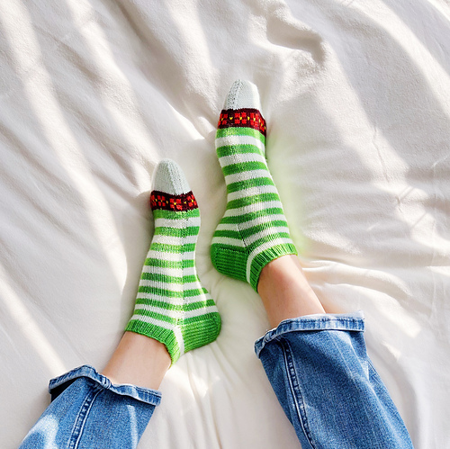 Ravelry: Folk Flower Socks pattern by Summer Lee