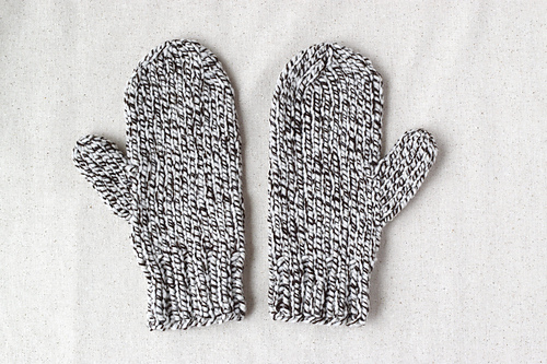 Ravelry: Waiting For Winter Bulky Mittens pattern by Susan B. Anderson