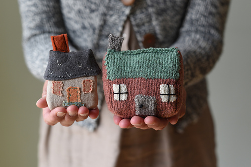 Ravelry: Little House pattern by Susan B. Anderson