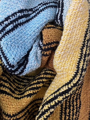 Ravelry: Kiki Shawl pattern by Susanne Anacker