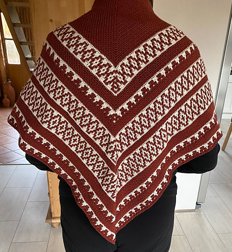 Ravelry: Kiki Shawl pattern by Susanne Anacker