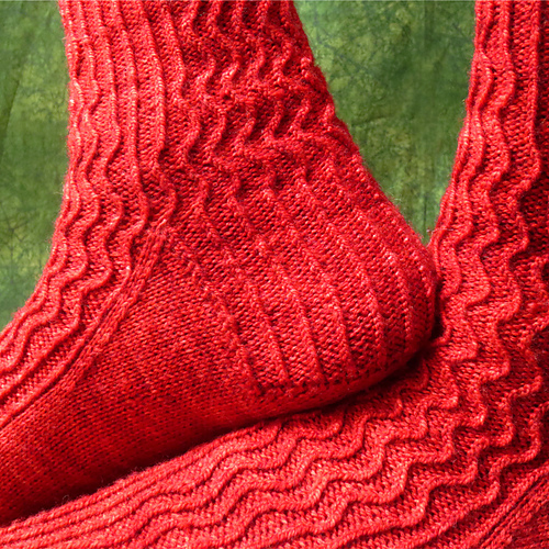 Ravelry: Squigglez pattern by Susan Woodley
