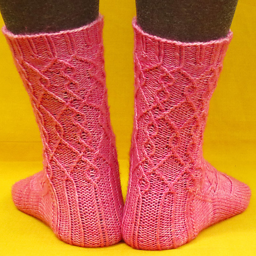 Ravelry: Labyrinth Lullaby pattern by Susan Woodley