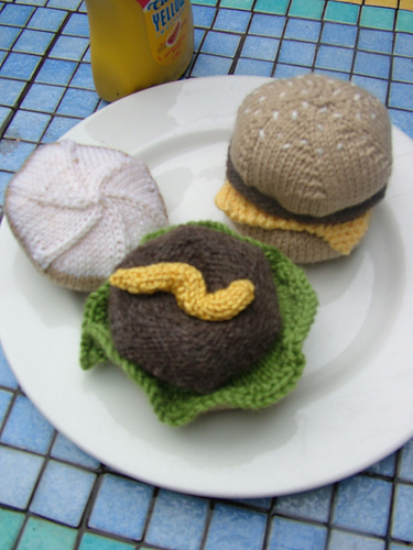 Ravelry: Burger pattern by Susie Johns