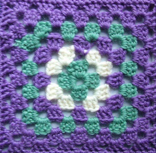 Ravelry: Classic granny square pattern by Susie Johns