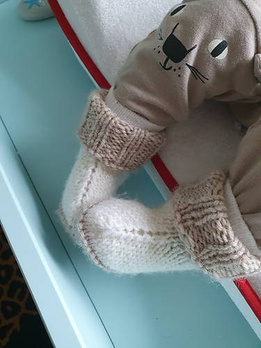 Ravelry: Baby Hug Boots pattern by marianna mel