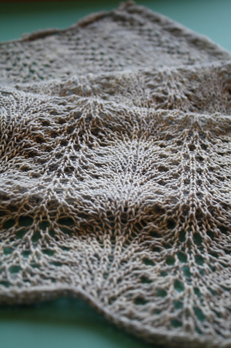 Ravelry: Feather and Fan Short Scarf pattern by Kelly Faller