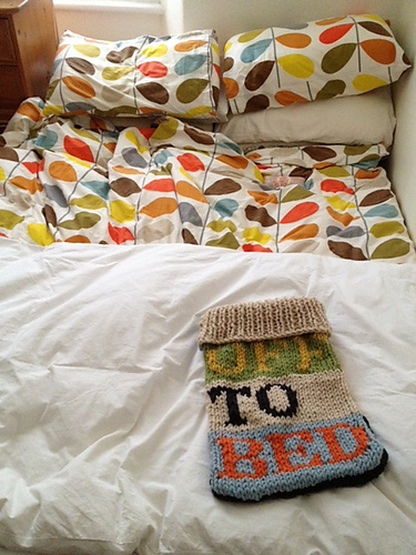 Ravelry: OFF TO BED- pyjama case pattern by Suzie Johnson