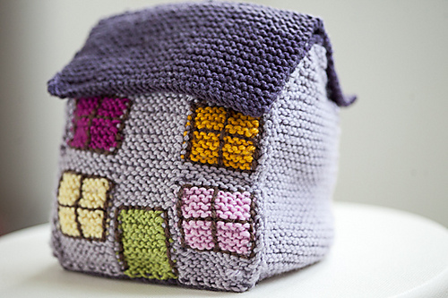 Ravelry: Knitted House pattern by Suzie Johnson