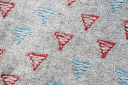 Ravelry: Happy Triangles pattern by Kiyomi Burgin