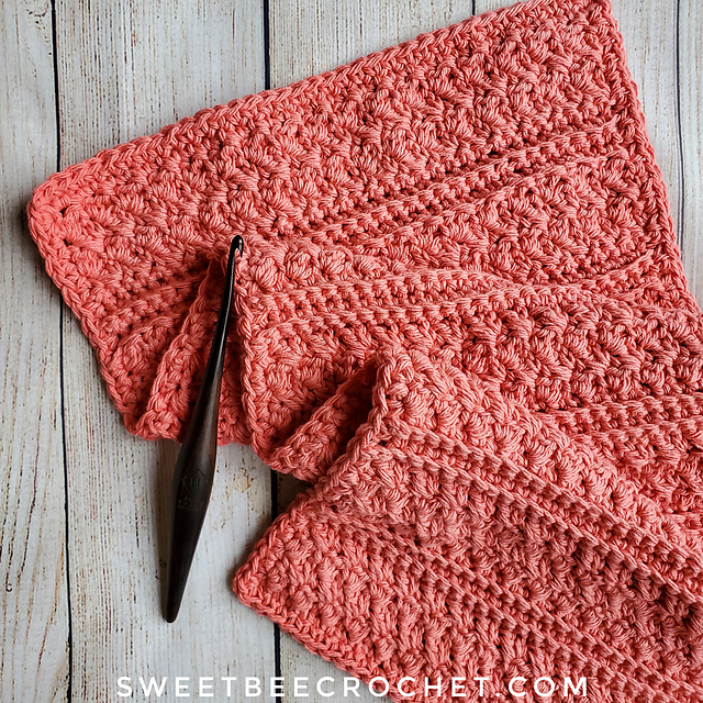 Ravelry: Sweet Suzy Hand Towel pattern by Sweet Bee Crochet