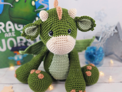 Ravelry: Dracarys the Dragon pattern by Carolyne Brodie