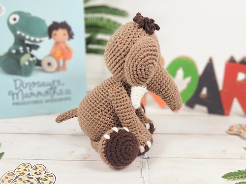 Ravelry: mini mammoth pattern by Carolyne Brodie