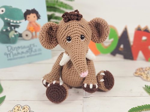 Ravelry: mini mammoth pattern by Carolyne Brodie