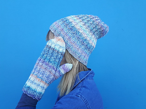 Ravelry: Muffle Hat & Mitts pattern by Michele C Meadows