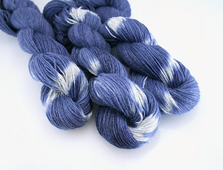 Ravelry: Swoon Fibers Mina