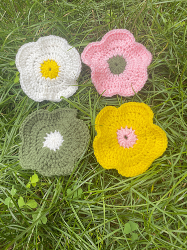 Ravelry: Crochet Flower Power Coaster pattern by Sydney Jensen