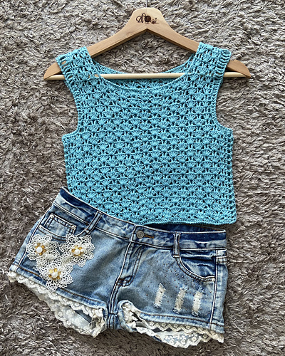Ravelry: Summer Crop Top pattern by szeNooi