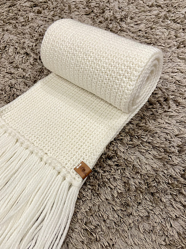 Ravelry: Simple SC Scarf pattern by szeNooi