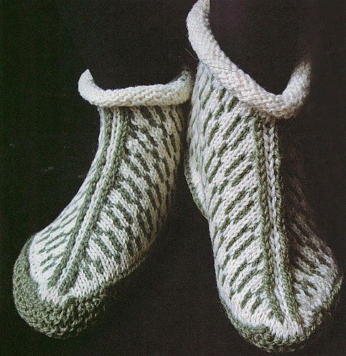 Ravelry: Garter Sole Slippers pattern by Elizabeth Zimmermann